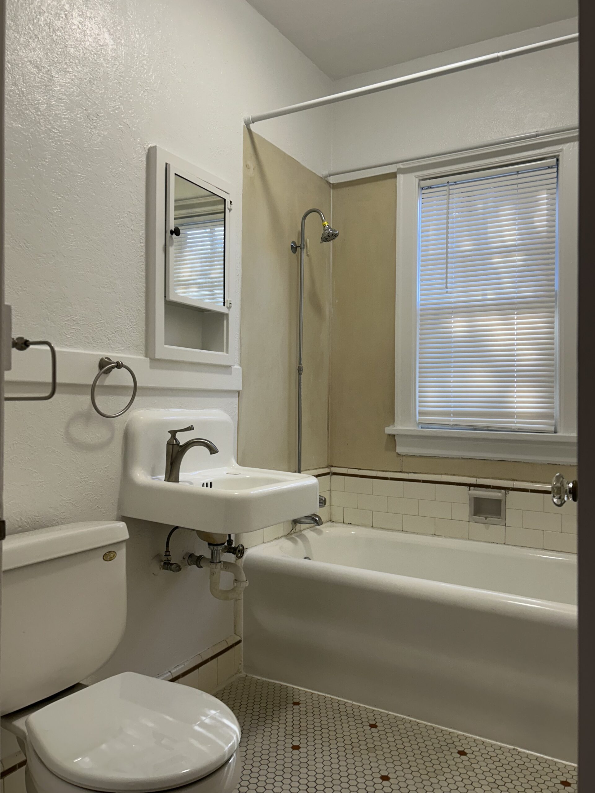 616 NE Fargo - Falcon Art | Creative Studios and Apartments in Portland OR